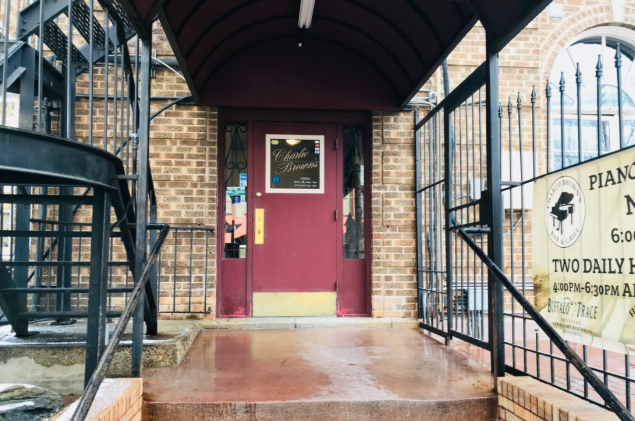 Best Places To Bar Hop To Denver | Bar & Grill Denver | Charlie Brown's